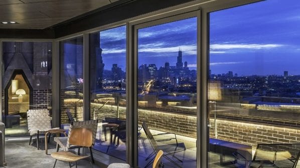 4 Must-Visit Rooftop Bars Chicago For Summer 2018