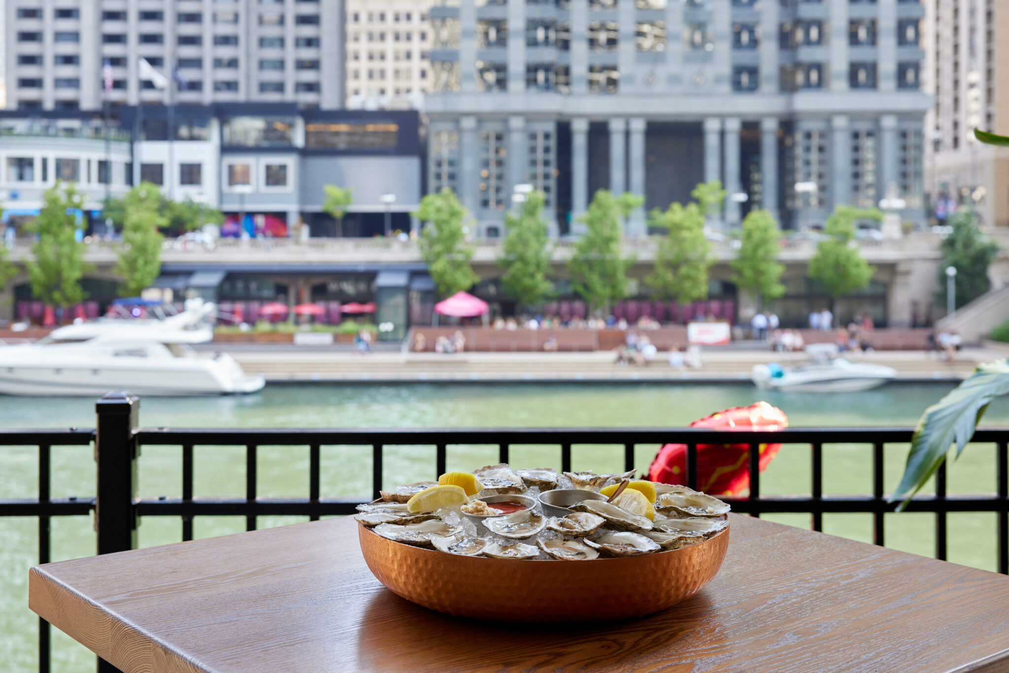 Legal Sea Foods Chicago: Flagship Restaurant Opens